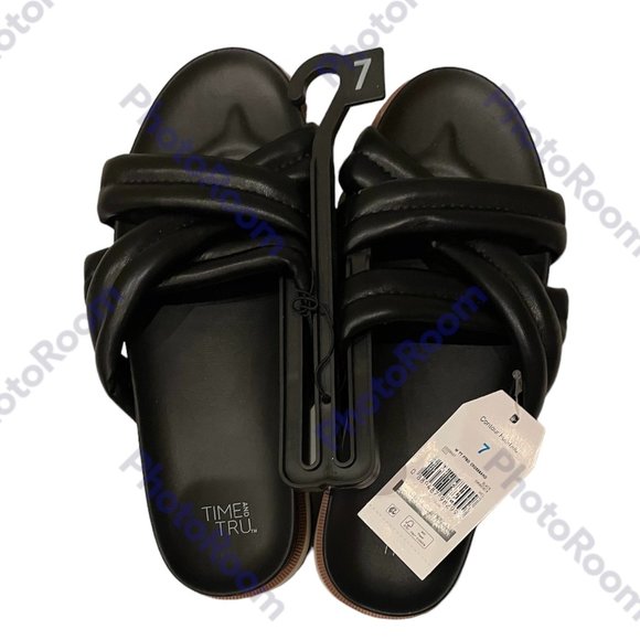Time and Tru | Shoes | Womens Crossband Sandals Time And Tru Size7 ...